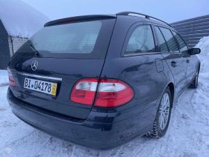 Blue Mercedes-Benz E 220 2004 in Vilnius, with an engine capacity of 0.00 L and mileage of 335 thousand km for 1490 €, photo 3 on AUTOMOTO.COM.LV