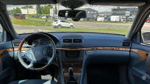 Blue Mercedes-Benz E 220 2004 in Kaunas, with an engine capacity of 2.15 L and mileage of 600 thousand km for 2100 €, photo 6 on AUTOMOTO.COM.LV