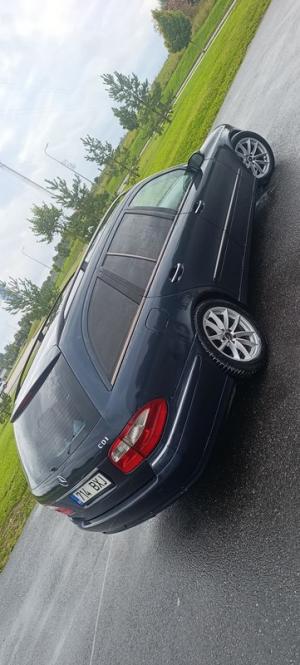Zils Mercedes-Benz E 220 2004 Rakvere, ar dzinēja tilpumu 2.10 L un nobraukumu 307 tūkst. km par 1500 €, foto 9 vietnē AUTOMOTO.COM.LV
