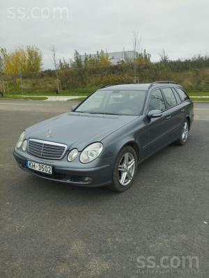 Blue Mercedes-Benz E 220 2005 in Jelgava, with an engine capacity of 2.20 L and mileage of 389 thousand km for 3100 €, photo  on AUTOMOTO.COM.LV