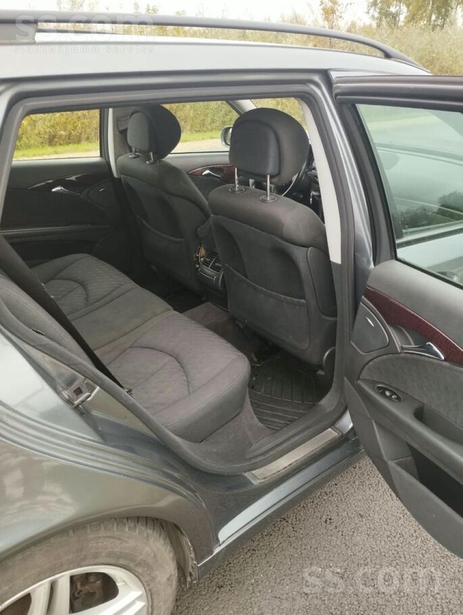 Blue Mercedes-Benz E 220 2005 in Jelgava, with an engine capacity of 2.20 L and mileage of 389 thousand km for 3100 €, photo 20 on AUTOMOTO.COM.LV