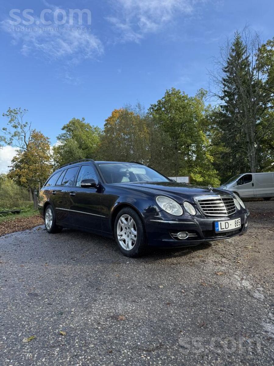 Blue Mercedes-Benz E 220 2006 in Cesis, with an engine capacity of 2.20 L and mileage of 454 thousand km for 2500 €, photo 3 on AUTOMOTO.COM.LV