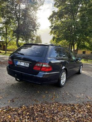 Blue Mercedes-Benz E 220 2006 in Cesis, with an engine capacity of 2.20 L and mileage of 454 thousand km for 2500 €, photo 4 on AUTOMOTO.COM.LV