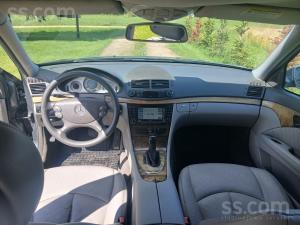 Синий Мерседес E 220 2007 в Екабпилс, объемом двигателя 2.20 л и пробегом 340 тыс. км за 2700 €, фото 8 на AUTOMOTO.COM.LV