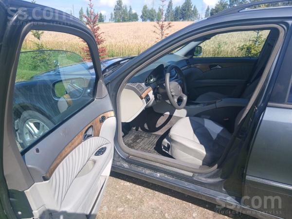 Zils Mercedes-Benz E 220 2007 Jēkabpils, ar dzinēja tilpumu 2.20 L un nobraukumu 340 tūkst. km par 2700 €, foto 8 vietnē AUTOMOTO.COM.LV