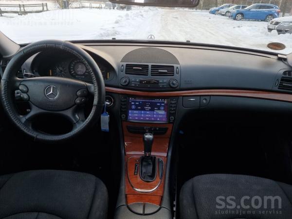 Blue Mercedes-Benz E 220 2010 in Liepaja, with an engine capacity of 2.20 L and mileage of 365 thousand km for 2500 €, photo 7 on AUTOMOTO.COM.LV