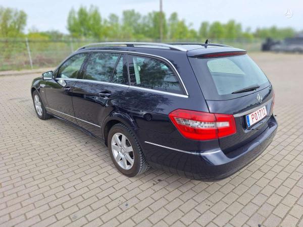 Zils Mercedes-Benz E 220 2010 Marijampole, ar dzinēja tilpumu 2.14 L un nobraukumu 312 tūkst. km par 4000 €, foto 9 vietnē AUTOMOTO.COM.LV