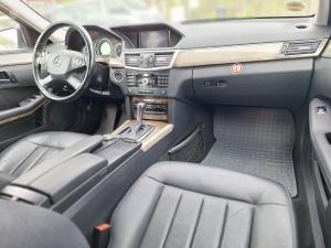 Синий Мерседес E 220 2010 в Мариямполе, объемом двигателя 2.14 л и пробегом 312 тыс. км за 4000 €, фото 15 на AUTOMOTO.COM.LV