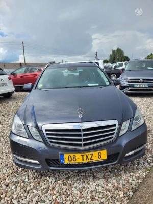 Zils Mercedes-Benz E 220 2011 Tauragė, ar dzinēja tilpumu 2.14 L un nobraukumu 284 tūkst. km par 5200 €, foto 7 vietnē AUTOMOTO.COM.LV