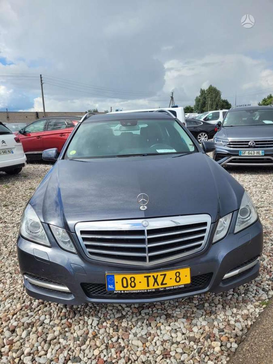 Zils Mercedes-Benz E 220 2011 Tauragė, ar dzinēja tilpumu 2.14 L un nobraukumu 284 tūkst. km par 5200 €, foto 7 vietnē AUTOMOTO.COM.LV