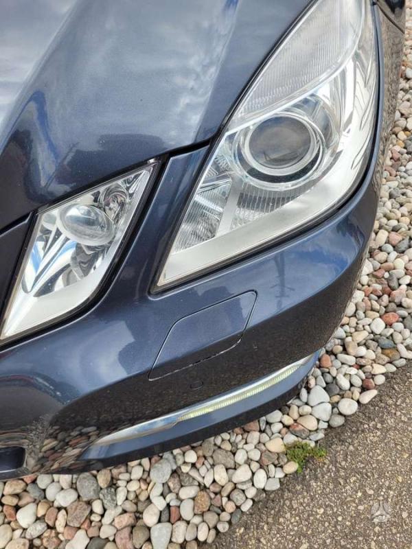 Blue Mercedes-Benz E 220 2011 in Taurage, with an engine capacity of 2.14 L and mileage of 284 thousand km for 5200 €, photo 8 on AUTOMOTO.COM.LV