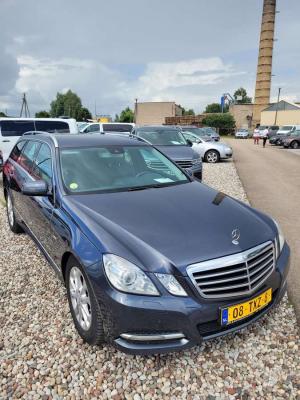 Zils Mercedes-Benz E 220 2011 Tauragė, ar dzinēja tilpumu 2.14 L un nobraukumu 284 tūkst. km par 5200 €, foto 17 vietnē AUTOMOTO.COM.LV