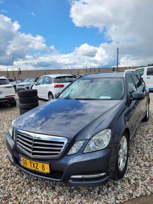 Zils Mercedes-Benz E 220 2011 Tauragė, ar dzinēja tilpumu 2.14 L un nobraukumu 284 tūkst. km par 5200 €, foto 18 vietnē AUTOMOTO.COM.LV