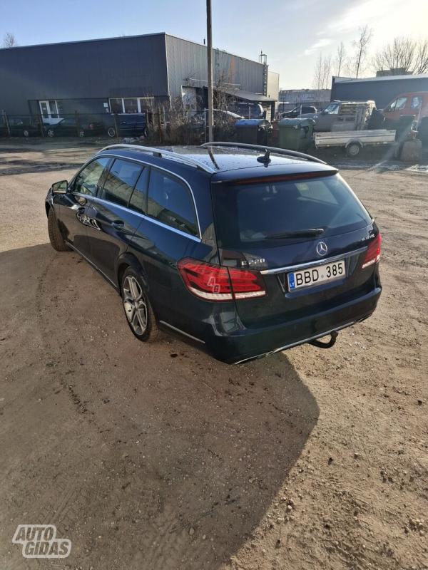Blue Mercedes-Benz E 220 2016 in Utena, with an engine capacity of 2.20 L and mileage of 275 thousand km for 8400 €, photo 5 on AUTOMOTO.COM.LV