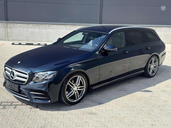 Zils Mercedes-Benz E 220 2016 Šauļi, ar dzinēja tilpumu 1.95 L un nobraukumu 204 tūkst. km par 18000 €, foto 1 vietnē AUTOMOTO.COM.LV