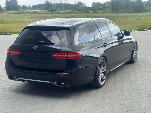 Zils Mercedes-Benz E 220 2016 Šauļi, ar dzinēja tilpumu 1.95 L un nobraukumu 204 tūkst. km par 18000 €, foto 8 vietnē AUTOMOTO.COM.LV