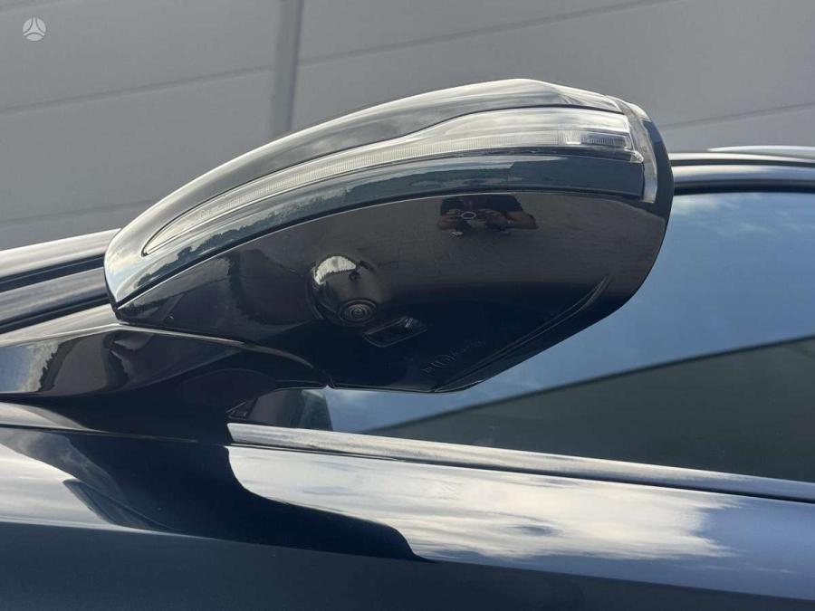 Blue Mercedes-Benz E 220 2016 in Siauliai, with an engine capacity of 1.95 L and mileage of 204 thousand km for 18000 €, photo 14 on AUTOMOTO.COM.LV