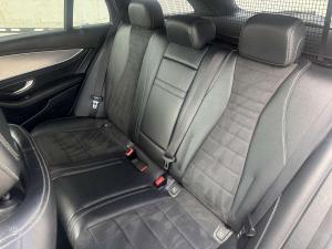 Blue Mercedes-Benz E 220 2016 in Siauliai, with an engine capacity of 1.95 L and mileage of 204 thousand km for 18000 €, photo 16 on AUTOMOTO.COM.LV