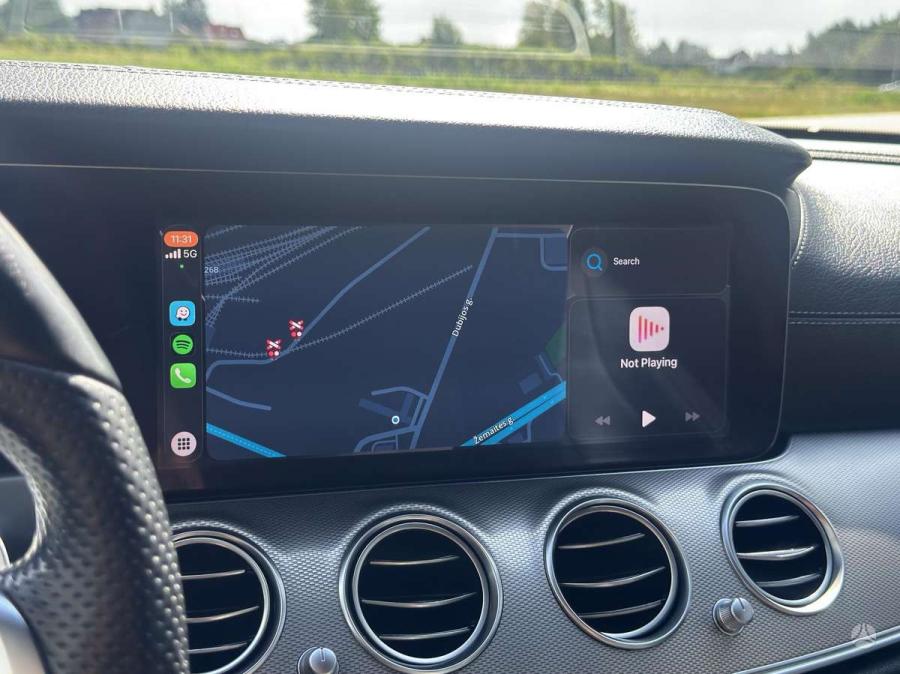Blue Mercedes-Benz E 220 2016 in Siauliai, with an engine capacity of 1.95 L and mileage of 204 thousand km for 18000 €, photo 28 on AUTOMOTO.COM.LV