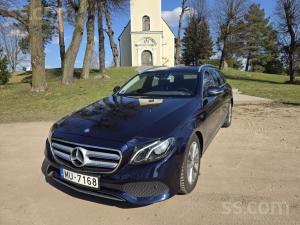 Zils Mercedes-Benz E 220 2017 Rīga, ar dzinēja tilpumu 2.00 L un nobraukumu 229 tūkst. km par 18300 €, foto 1 vietnē AUTOMOTO.COM.LV