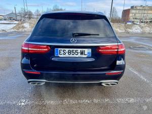 Zils Mercedes-Benz E 220 2017 Tauragė, ar dzinēja tilpumu 1.95 L un nobraukumu 300 tūkst. km par 15900 €, foto 8 vietnē AUTOMOTO.COM.LV