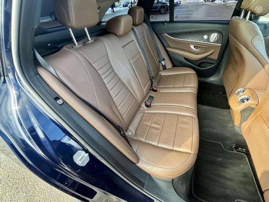 Zils Mercedes-Benz E 220 2017 Tauragė, ar dzinēja tilpumu 1.95 L un nobraukumu 300 tūkst. km par 15900 €, foto 15 vietnē AUTOMOTO.COM.LV