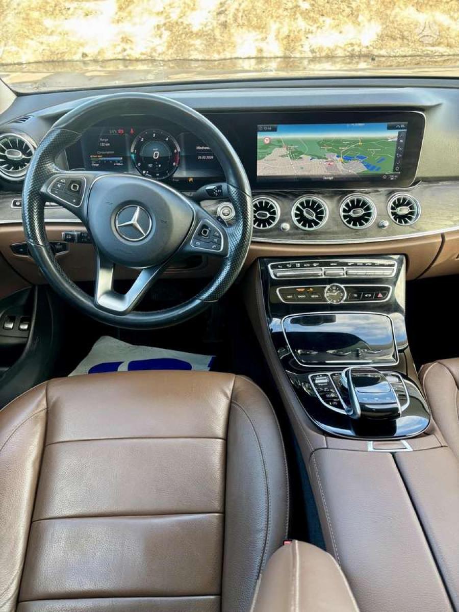 Zils Mercedes-Benz E 220 2017 Tauragė, ar dzinēja tilpumu 1.95 L un nobraukumu 300 tūkst. km par 15900 €, foto 21 vietnē AUTOMOTO.COM.LV