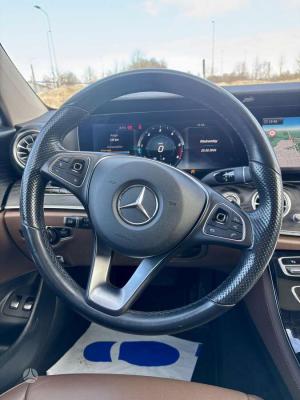 Zils Mercedes-Benz E 220 2017 Tauragė, ar dzinēja tilpumu 1.95 L un nobraukumu 300 tūkst. km par 15900 €, foto 23 vietnē AUTOMOTO.COM.LV