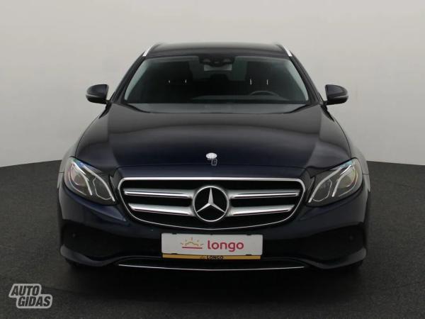 Zils Mercedes-Benz E 220 2017 Viļņa, ar dzinēja tilpumu 2.00 L un nobraukumu 243 tūkst. km par 17599 €, foto 3 vietnē AUTOMOTO.COM.LV