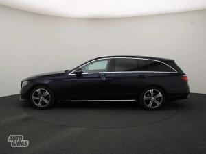 Синий Мерседес E 220 2017 в Вильнюс, объемом двигателя 2.00 л и пробегом 243 тыс. км за 17599 €, фото 7 на AUTOMOTO.COM.LV
