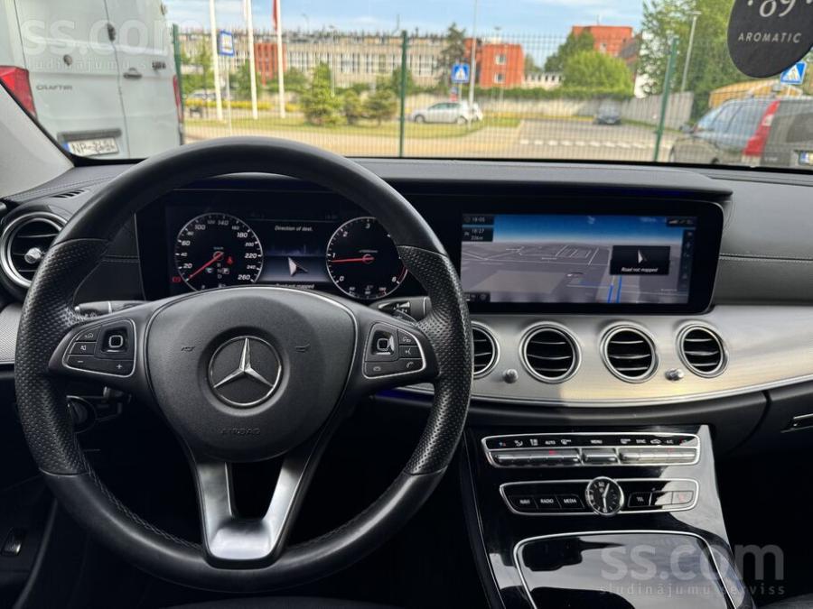 Zils Mercedes-Benz E 220 2017 Rīga, ar dzinēja tilpumu 2.00 L un nobraukumu 253 tūkst. km par 20199 €, foto 8 vietnē AUTOMOTO.COM.LV