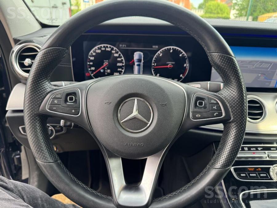 Zils Mercedes-Benz E 220 2017 Rīga, ar dzinēja tilpumu 2.00 L un nobraukumu 253 tūkst. km par 20199 €, foto 12 vietnē AUTOMOTO.COM.LV