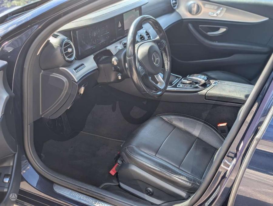Zils Mercedes-Benz E 220 2017 Kauņa, ar dzinēja tilpumu 1.95 L un nobraukumu 235 tūkst. km par 16000 €, foto 8 vietnē AUTOMOTO.COM.LV