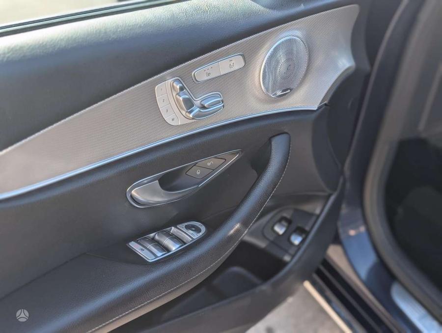 Zils Mercedes-Benz E 220 2017 Kauņa, ar dzinēja tilpumu 1.95 L un nobraukumu 235 tūkst. km par 16000 €, foto 11 vietnē AUTOMOTO.COM.LV