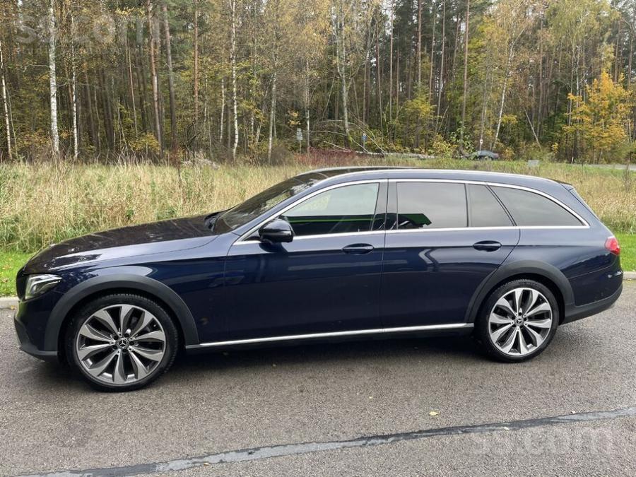 Zils Mercedes-Benz E 220 2017 Jūrmala, ar dzinēja tilpumu 2.00 L un nobraukumu 127 tūkst. km par 29750 €, foto 3 vietnē AUTOMOTO.COM.LV