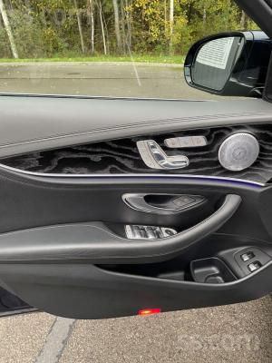 Zils Mercedes-Benz E 220 2017 Jūrmala, ar dzinēja tilpumu 2.00 L un nobraukumu 127 tūkst. km par 29750 €, foto 10 vietnē AUTOMOTO.COM.LV