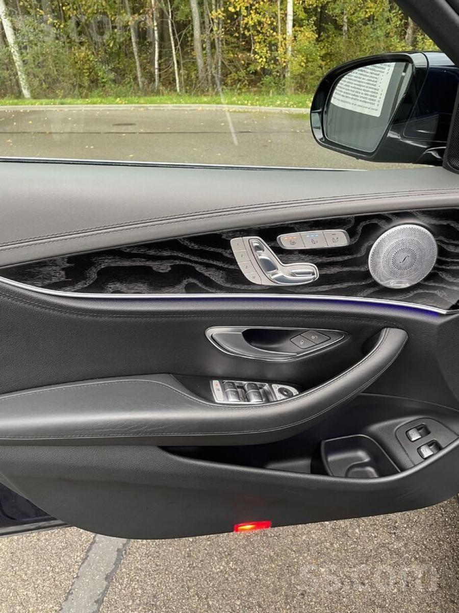 Zils Mercedes-Benz E 220 2017 Jūrmala, ar dzinēja tilpumu 2.00 L un nobraukumu 127 tūkst. km par 29750 €, foto 10 vietnē AUTOMOTO.COM.LV