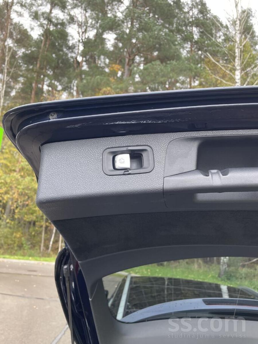 Zils Mercedes-Benz E 220 2017 Jūrmala, ar dzinēja tilpumu 2.00 L un nobraukumu 127 tūkst. km par 29750 €, foto 15 vietnē AUTOMOTO.COM.LV