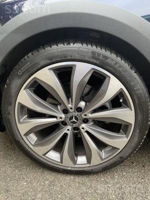 Zils Mercedes-Benz E 220 2017 Jūrmala, ar dzinēja tilpumu 2.00 L un nobraukumu 127 tūkst. km par 29750 €, foto 25 vietnē AUTOMOTO.COM.LV