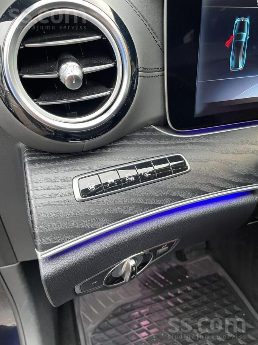 Zils Mercedes-Benz E 220 2017 Jūrmala, ar dzinēja tilpumu 2.00 L un nobraukumu 127 tūkst. km par 29750 €, foto 27 vietnē AUTOMOTO.COM.LV
