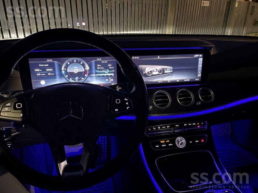Zils Mercedes-Benz E 220 2017 Jūrmala, ar dzinēja tilpumu 2.00 L un nobraukumu 127 tūkst. km par 29750 €, foto 35 vietnē AUTOMOTO.COM.LV