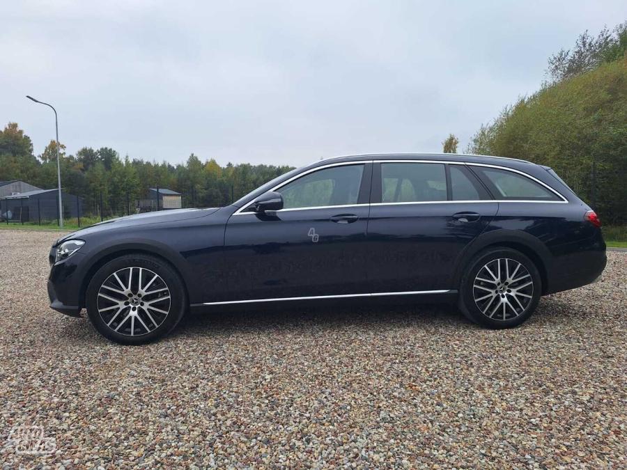Zils Mercedes-Benz E 220 2021 Kauņa, ar dzinēja tilpumu 2.00 L un nobraukumu 326 tūkst. km par 18999 €, foto 13 vietnē AUTOMOTO.COM.LV