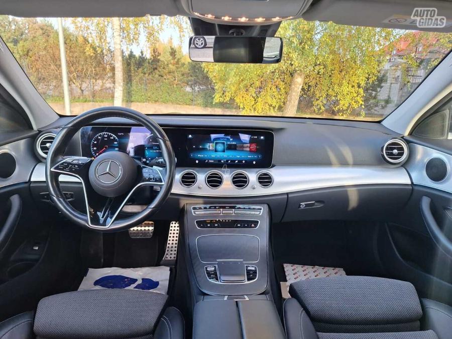 Zils Mercedes-Benz E 220 2021 Kauņa, ar dzinēja tilpumu 2.00 L un nobraukumu 326 tūkst. km par 18999 €, foto 15 vietnē AUTOMOTO.COM.LV