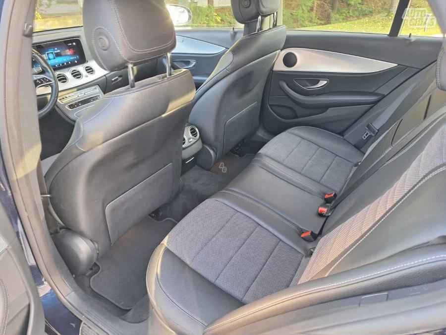 Zils Mercedes-Benz E 220 2021 Kauņa, ar dzinēja tilpumu 2.00 L un nobraukumu 326 tūkst. km par 18999 €, foto 17 vietnē AUTOMOTO.COM.LV
