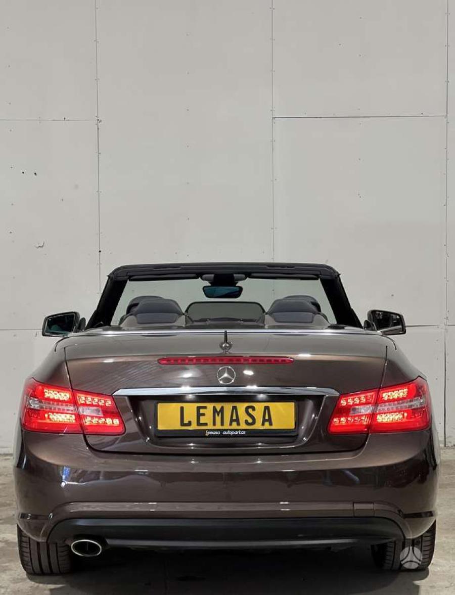 Brūns Mercedes-Benz E 220 2013 Klaipėda, ar dzinēja tilpumu 2.14 L un nobraukumu 170 tūkst. km par 11800 €, foto 17 vietnē AUTOMOTO.COM.LV