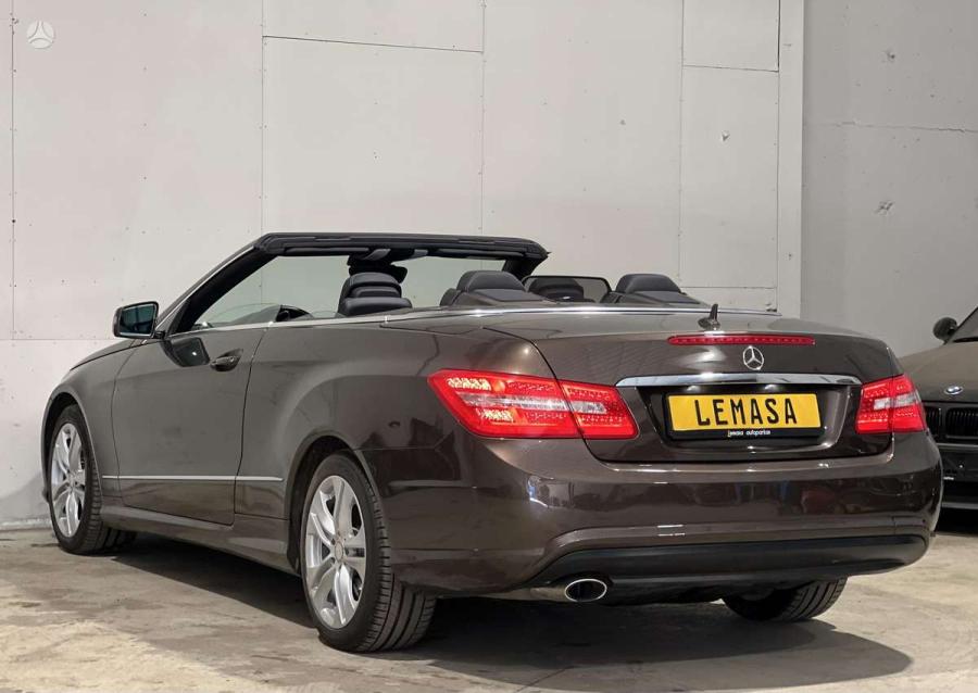 Brūns Mercedes-Benz E 220 2013 Klaipėda, ar dzinēja tilpumu 2.14 L un nobraukumu 170 tūkst. km par 11800 €, foto 19 vietnē AUTOMOTO.COM.LV