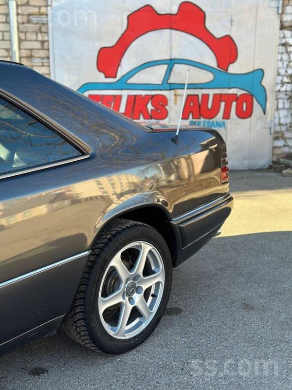 Brūns Mercedes-Benz E 220 1995 Daugavpils, ar dzinēja tilpumu 2.20 L un nobraukumu 270 tūkst. km par 4500 €, foto 4 vietnē AUTOMOTO.COM.LV