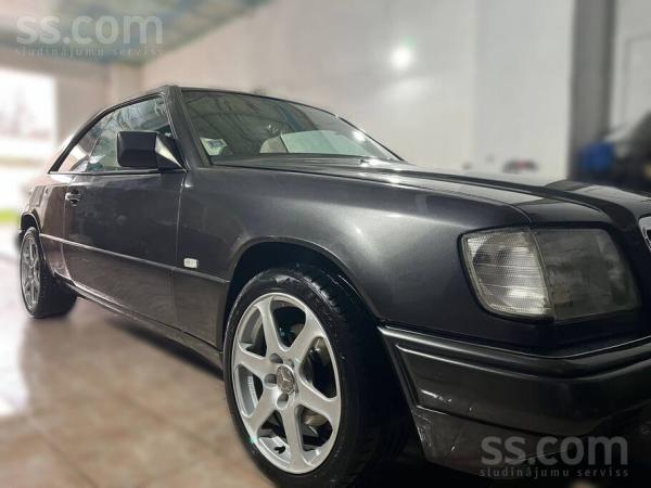 Brūns Mercedes-Benz E 220 1995 Daugavpils, ar dzinēja tilpumu 2.20 L un nobraukumu 270 tūkst. km par 4500 €, foto 5 vietnē AUTOMOTO.COM.LV