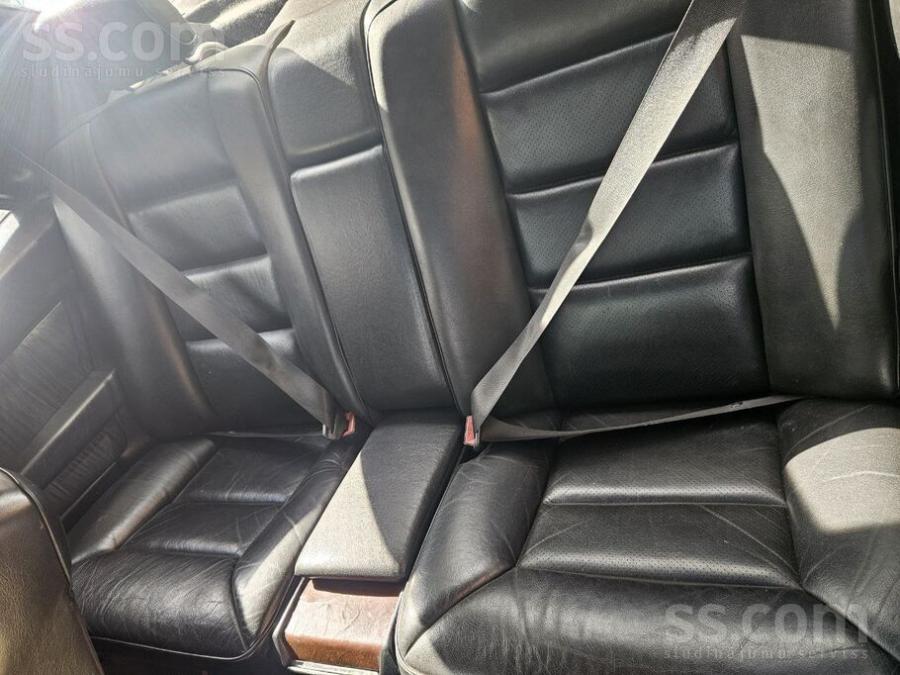 Brūns Mercedes-Benz E 220 1995 Daugavpils, ar dzinēja tilpumu 2.20 L un nobraukumu 270 tūkst. km par 4500 €, foto 7 vietnē AUTOMOTO.COM.LV