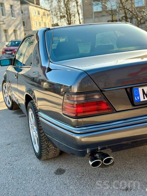 Brūns Mercedes-Benz E 220 1995 Daugavpils, ar dzinēja tilpumu 2.20 L un nobraukumu 270 tūkst. km par 4500 €, foto 8 vietnē AUTOMOTO.COM.LV